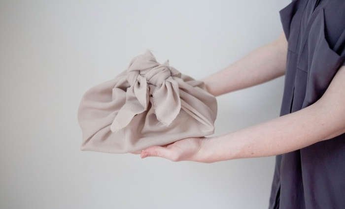 How To Wrap a Furoshiki Cloth, Step by Step – SaveCashClub – SaveCashClub